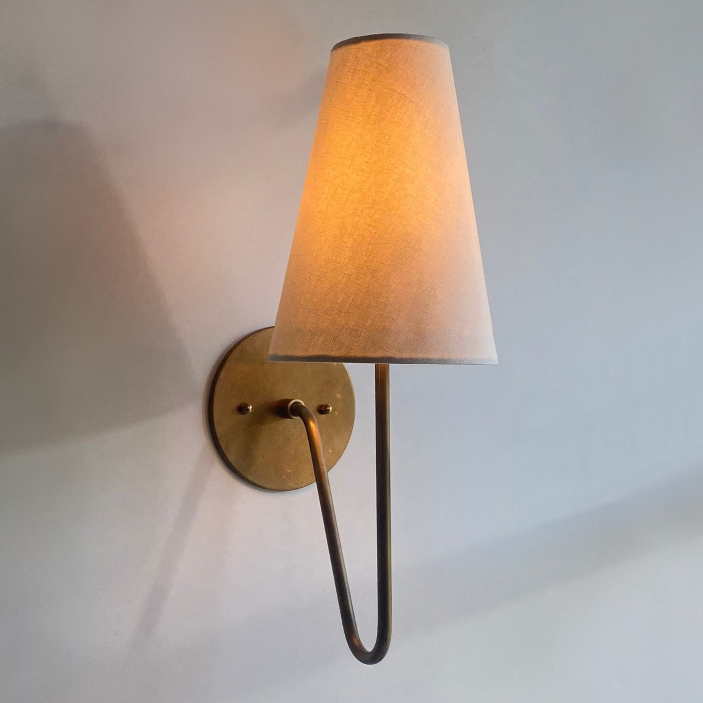 Scoop Wall Sconce – Unlacquered Brass & Linen Sculptural Light – Matt ...